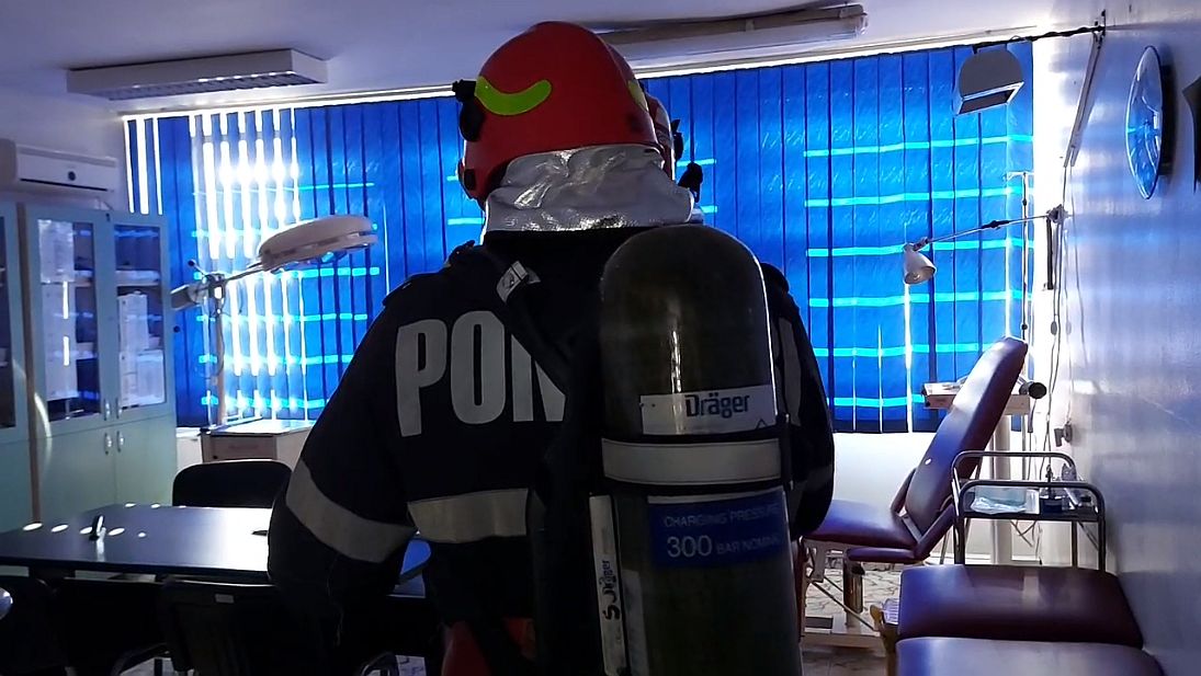 Incendiu la un sistem de calcul situat pe etajul IV al Spitalului ...