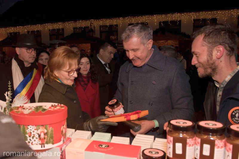 Arad: Primul Târg regal de Crăciun la Castelul Săvârşin - Evenimentdeolt.ro