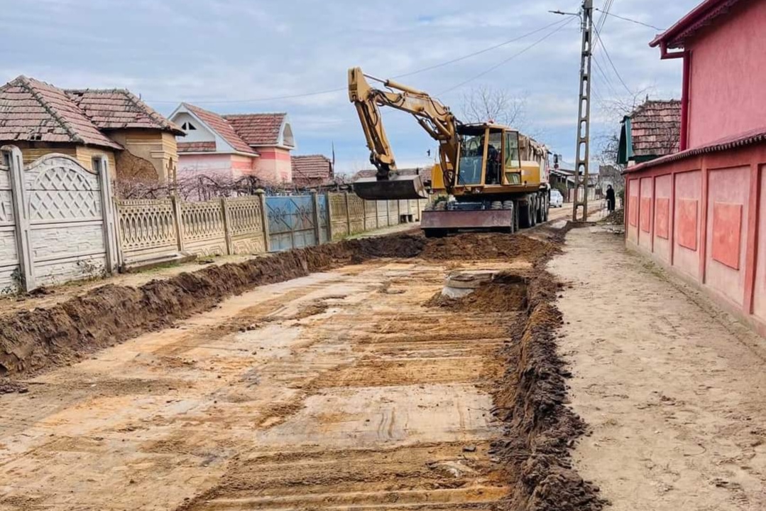 Infrastructura rutieră din cele două sate ale comunei Ianca, modernizată printr-un proiect ...