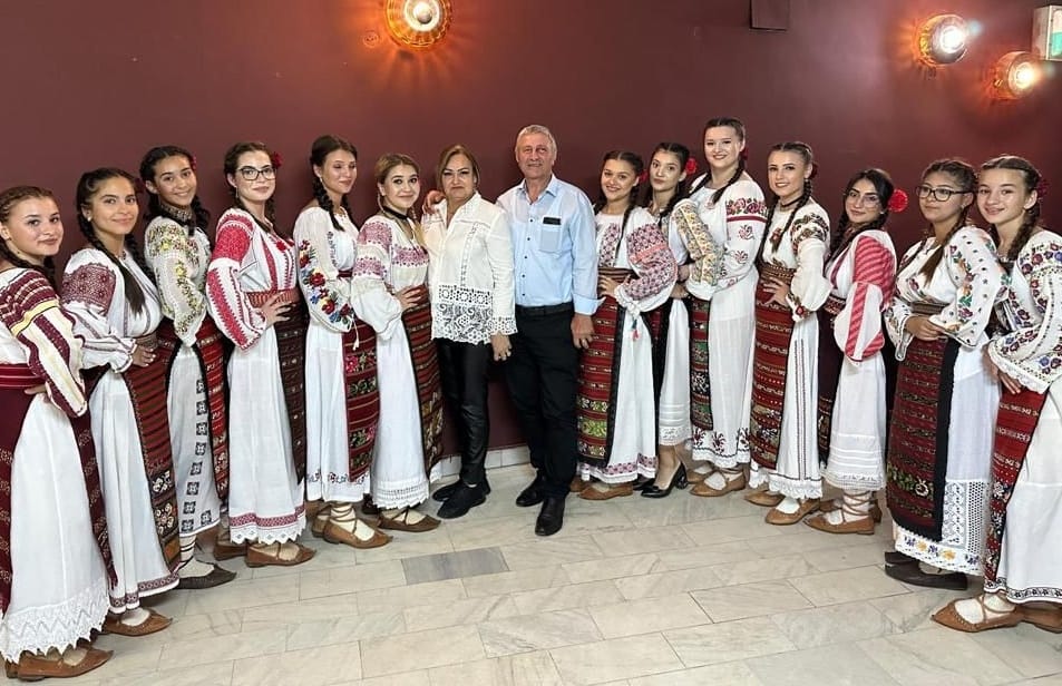 Ziua Femeii, sărbătorită cu spectacole folclorice la Potcoava și Redea ...