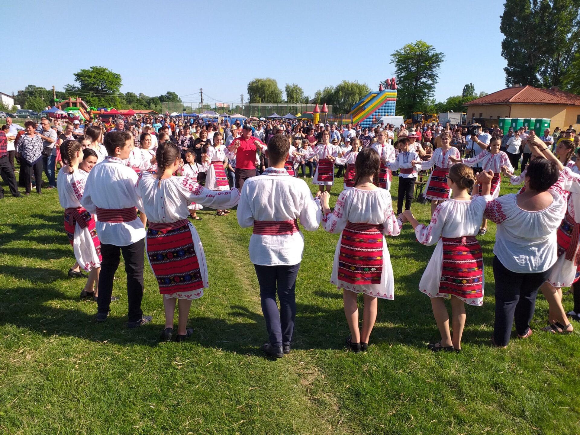 Ionuț și Doinița Dolănescu, Violeta Constantin, Roberta Crintea ...