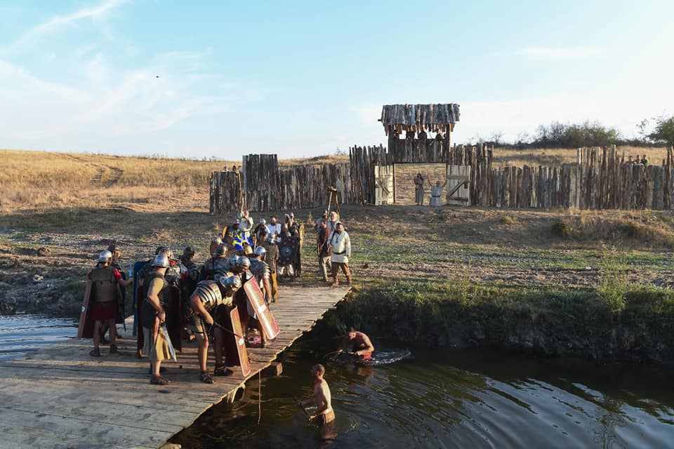 REPORTAJ. Olt: Întâlnire cu trecutul, la Romula Fest. Ritualuri şi ...
