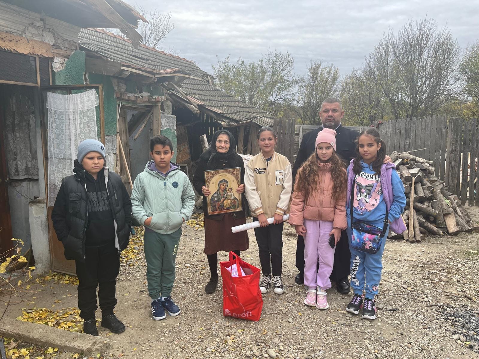 Ediția de toamnă a proiectului „Adoptă un bunic!”, începută de Parohia ...