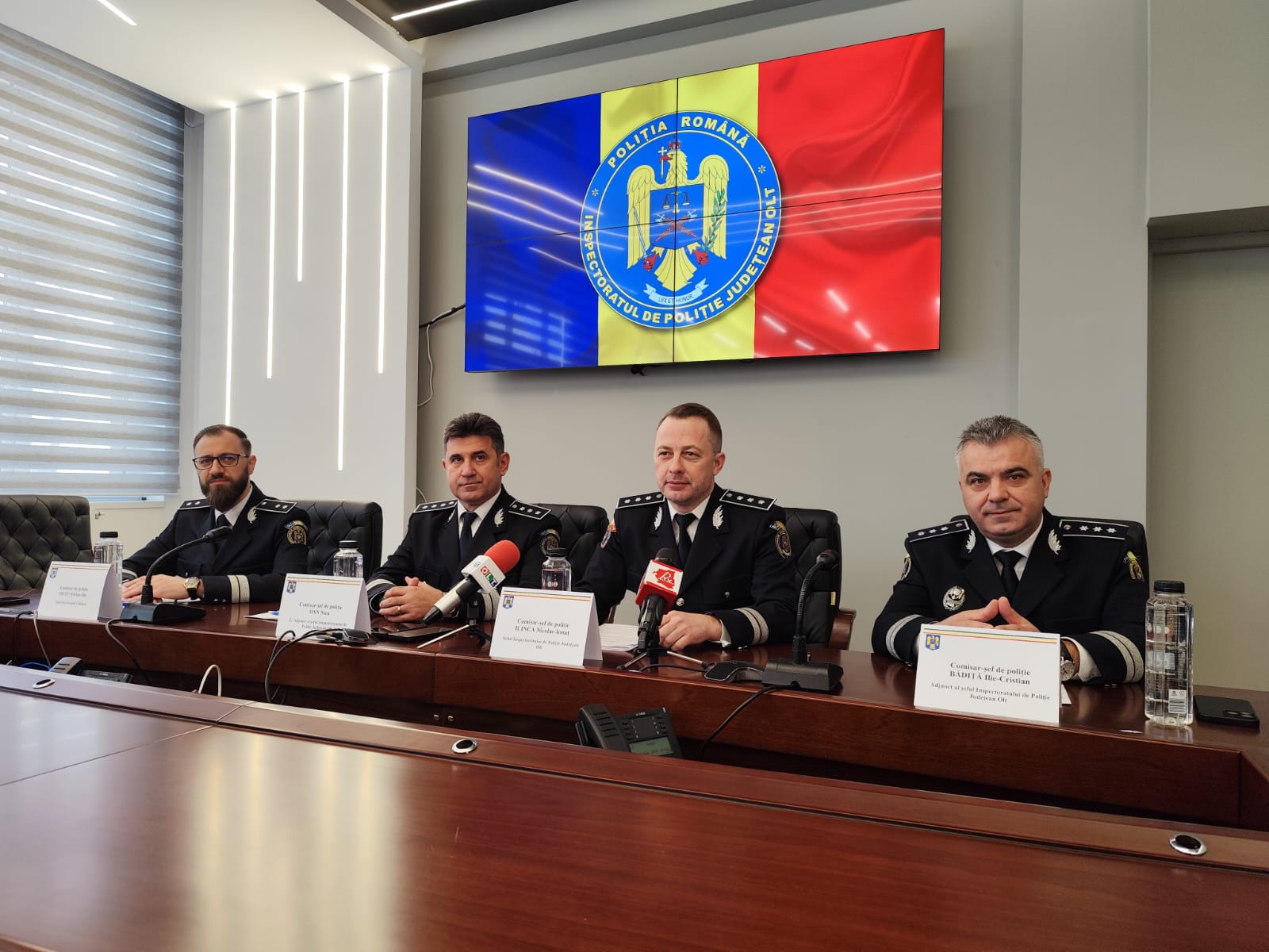 Polițiștii olteni, la bilanț. Scăderi semnificative pe majoritatea ...