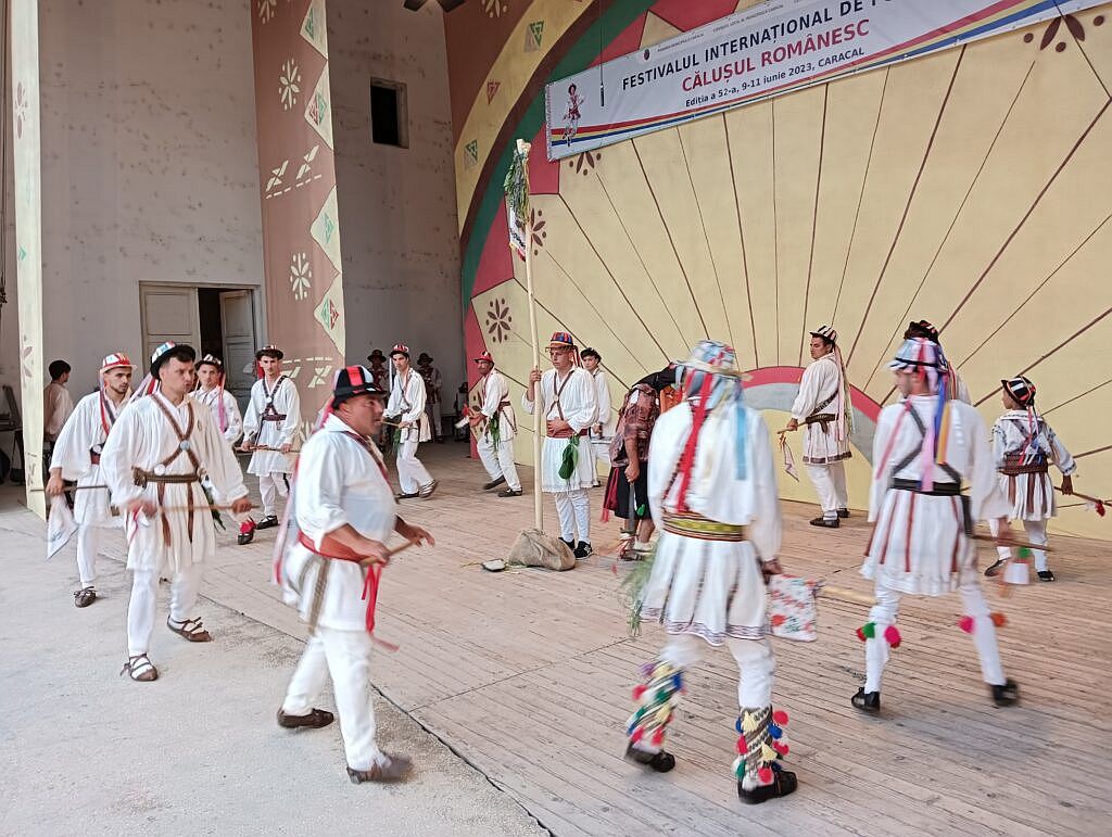 A 54-a ediție a Festivalului Internațional de Folclor „Călușul Românesc ...